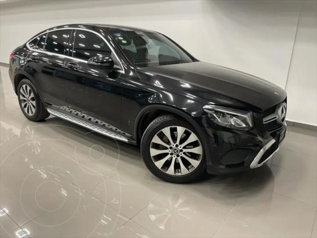 Mercedes Clase GLC Coupe 300 Avantgarde usado (2018) color Negro precio $560,000