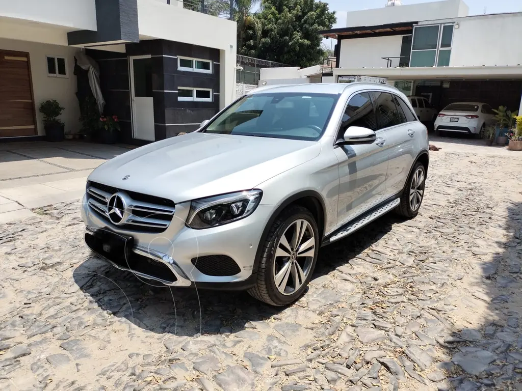 Mercedes Clase GLC 300 Sport usado (2019) color Plata precio $725,000
