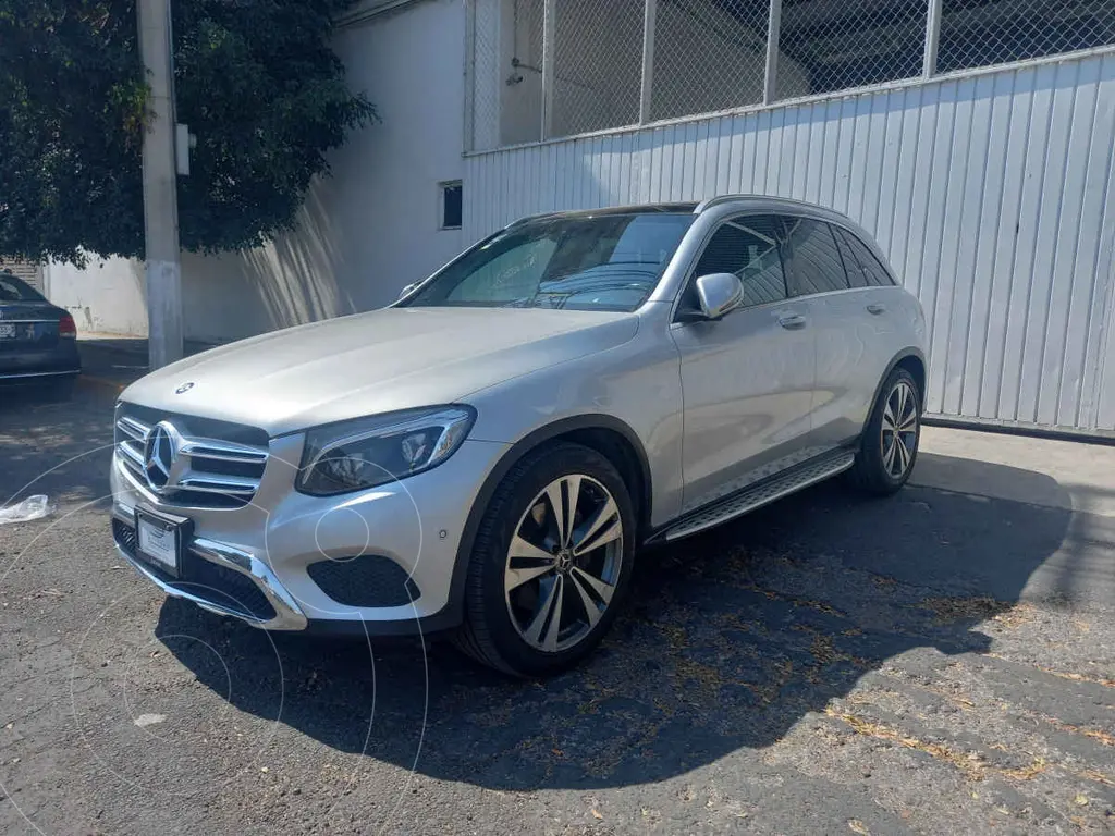 Mercedes Clase GLC 300 Off Road usado (2018) color Plata precio $630,000