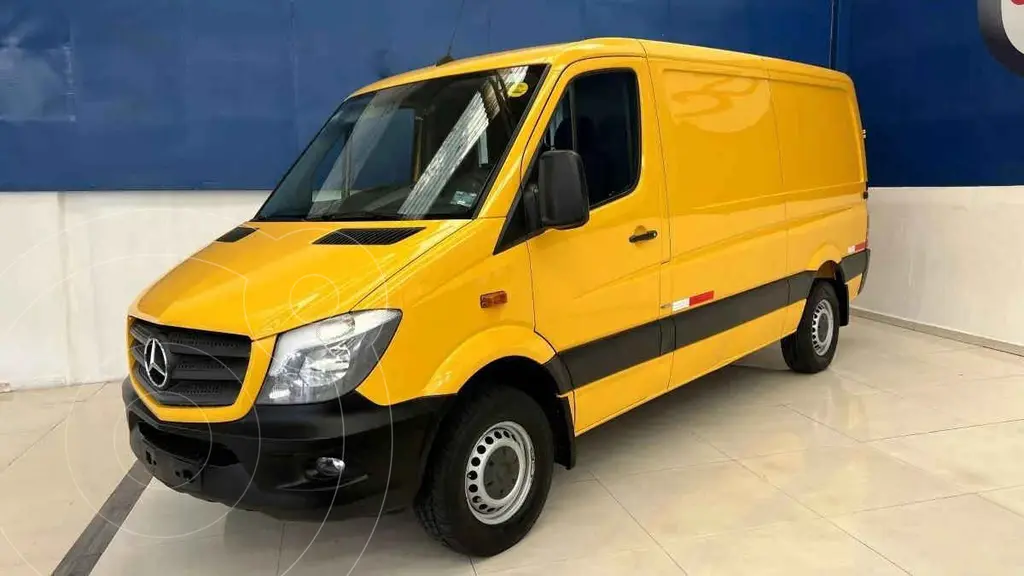 Mercedes Sprinter Minivan 311 Mediana usado (2017) color Amarillo ...