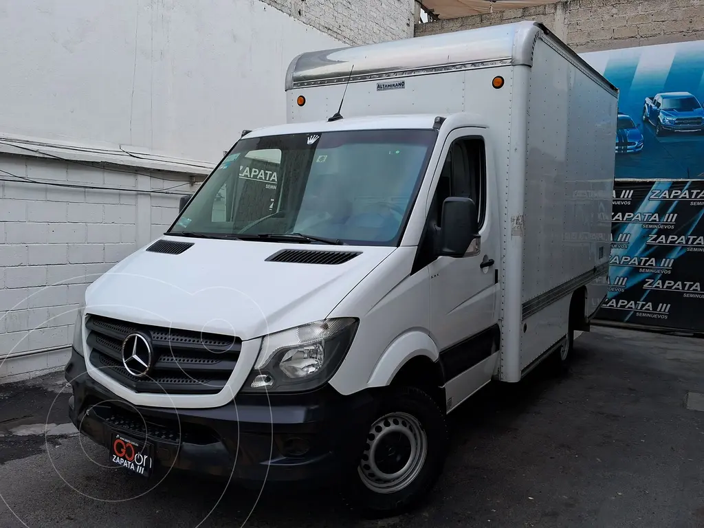 Mercedes Sprinter VAN Cargo 415 usado (2018) color Blanco precio $690,000