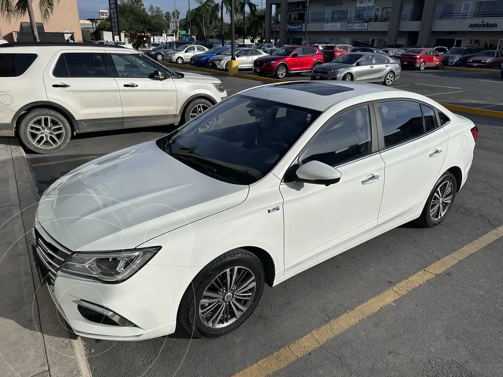 MG MG5 Elegance Aut usado (2023) color Blanco precio $320,000