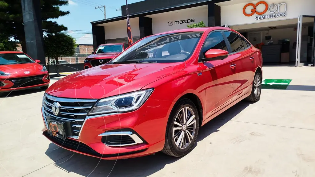MG MG5 Elegance Aut usado (2023) color Rojo precio $250,000