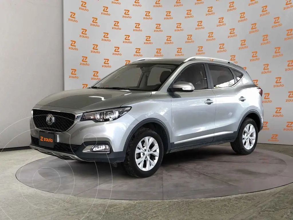 MG ZS Style usado (2021) color Plata precio $264,900