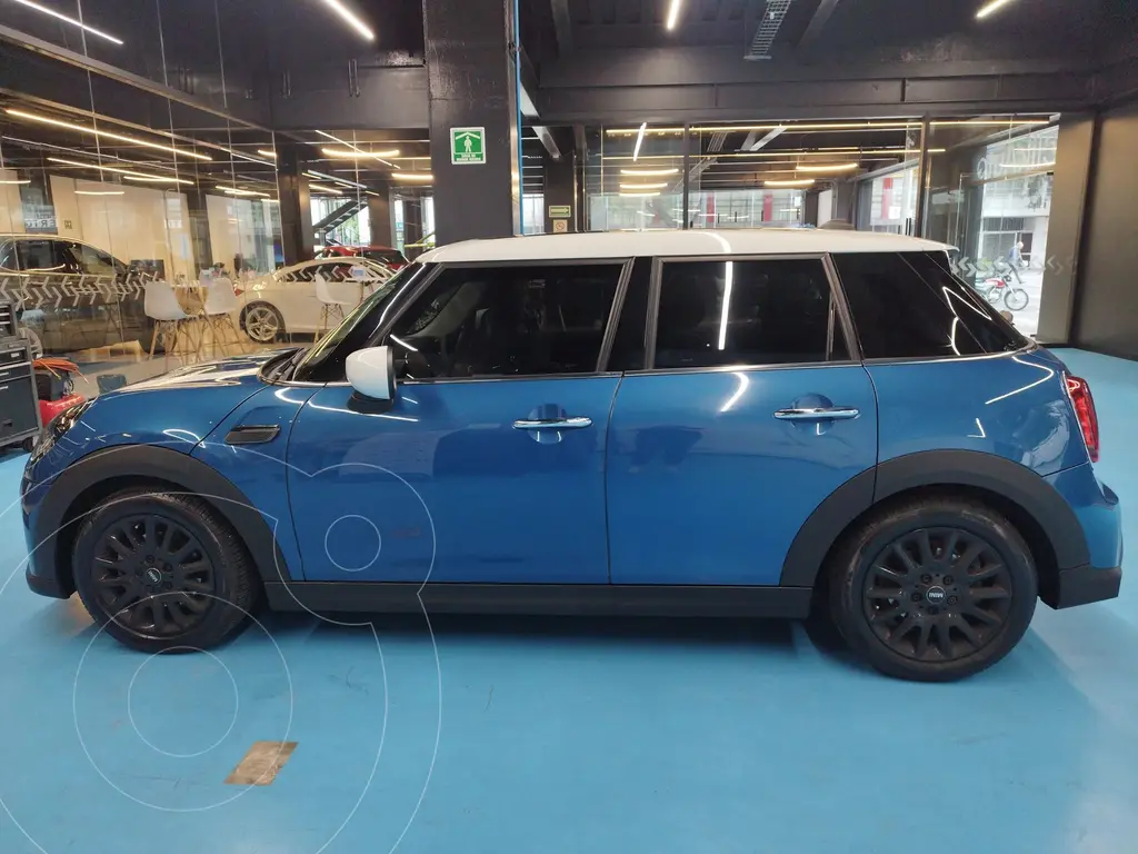 MINI Cooper 5 Puertas Classic Aut usado (2023) color Azul precio $550,000