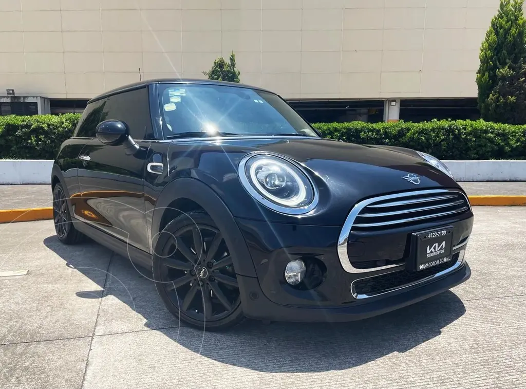 MINI Cooper 5 Puertas Pepper Aut usado (2019) color Negro precio $369,800