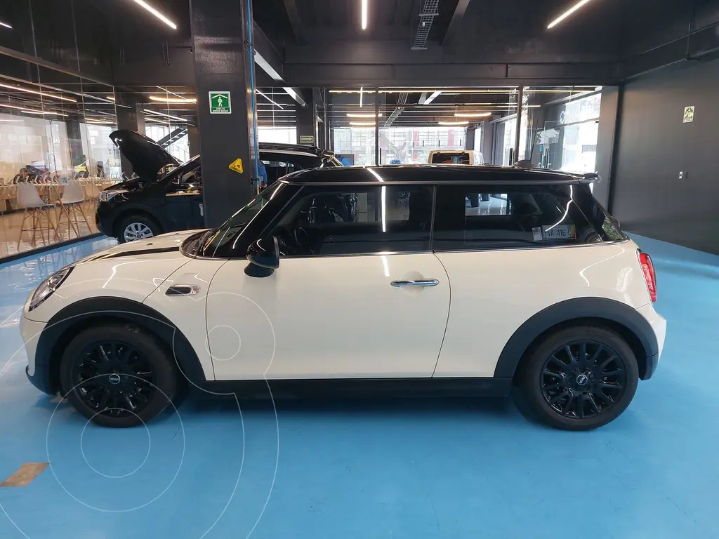 MINI Cooper 5 Puertas Chili Aut usado (2018) color Blanco precio $317,000