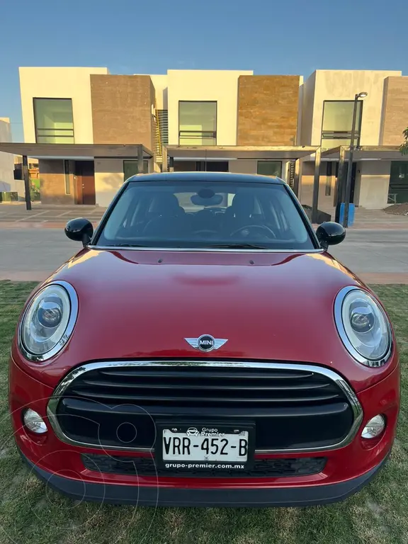 MINI Cooper 5 Puertas Chili Aut usado (2018) color Rojo Chili precio ...