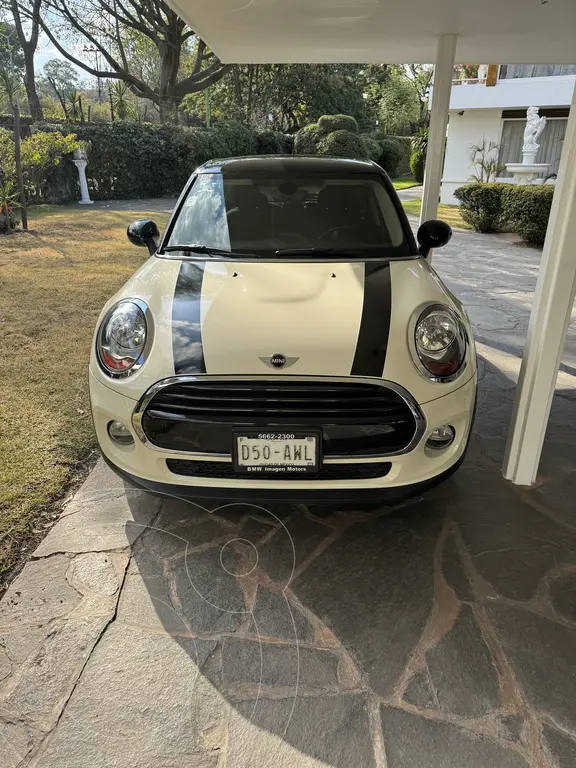 MINI Cooper 5 Puertas Salt Aut usado (2018) color Blanco precio $320,000