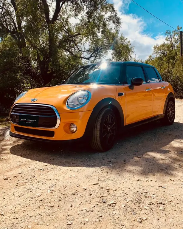MINI Cooper Countryman 1.6L Salt usado (2016) color Amarillo Mostaza ...