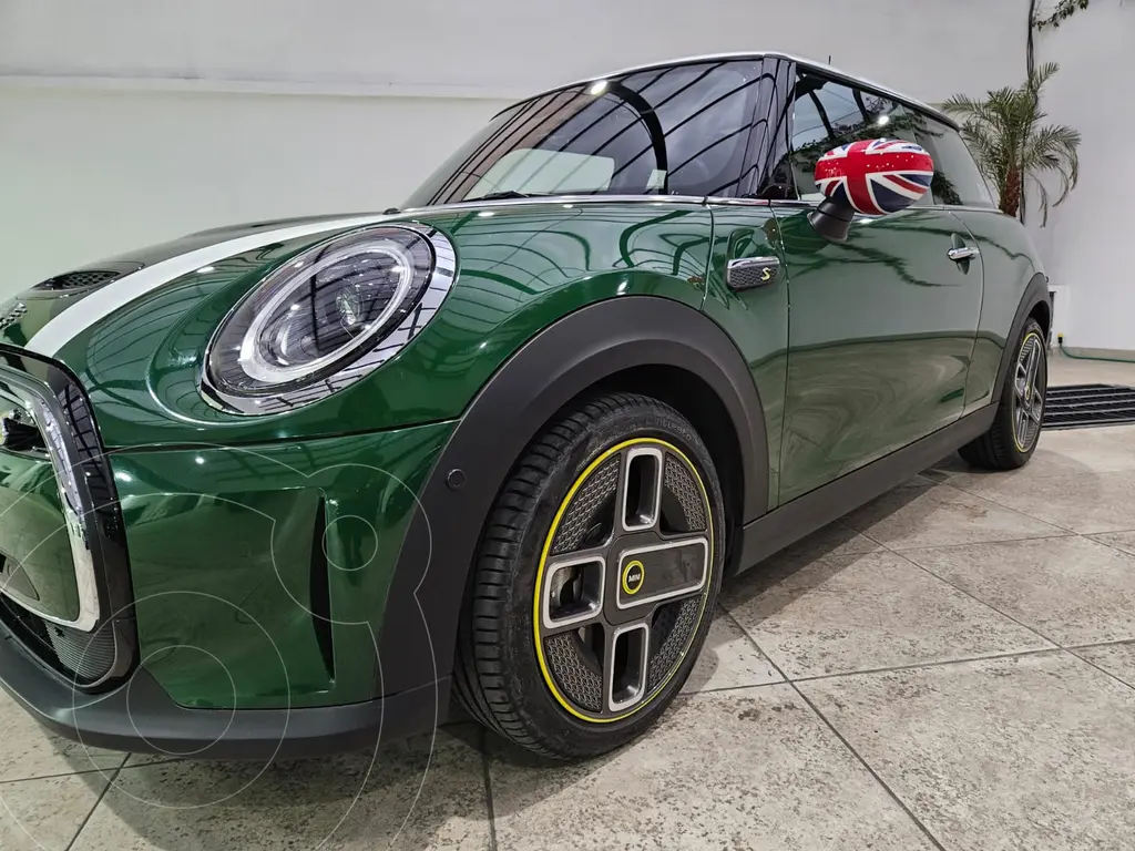 MINI Cooper SE Iconic usado (2022) color Verde precio $650,000