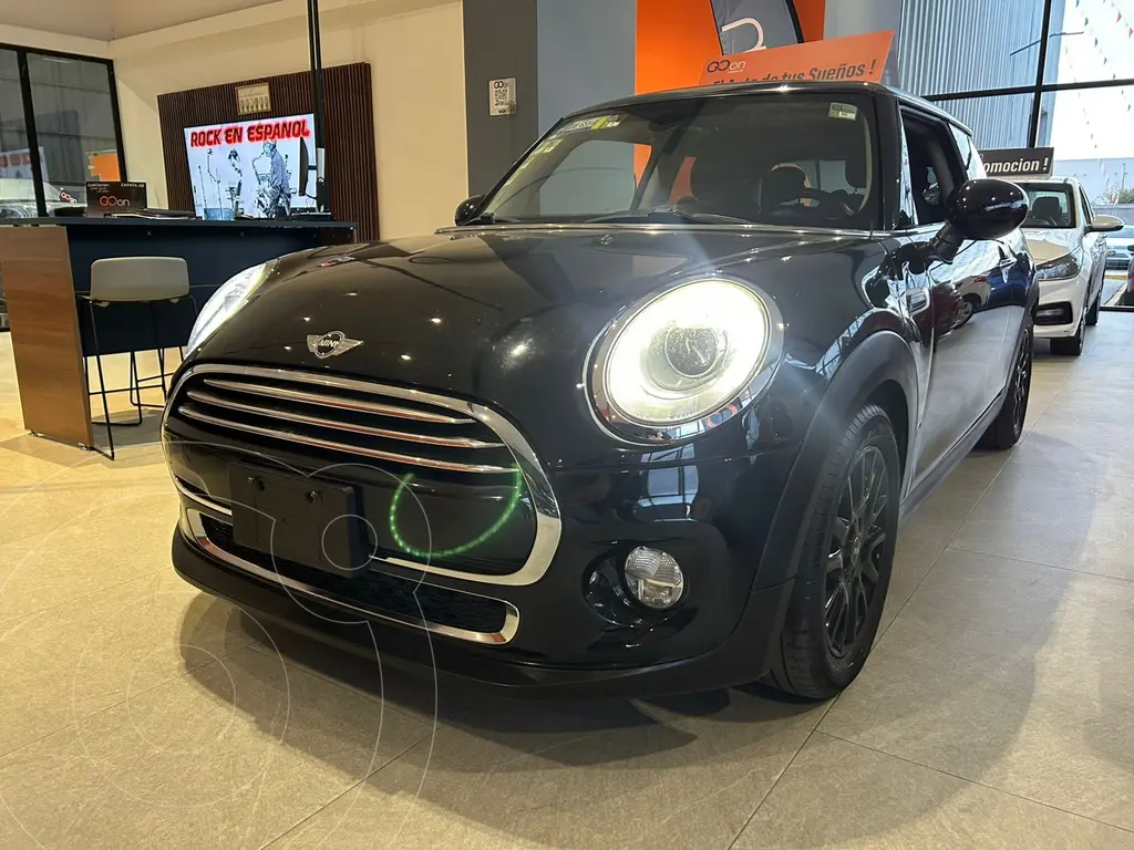 MINI Cooper Chili usado (2016) color Negro precio $204,000