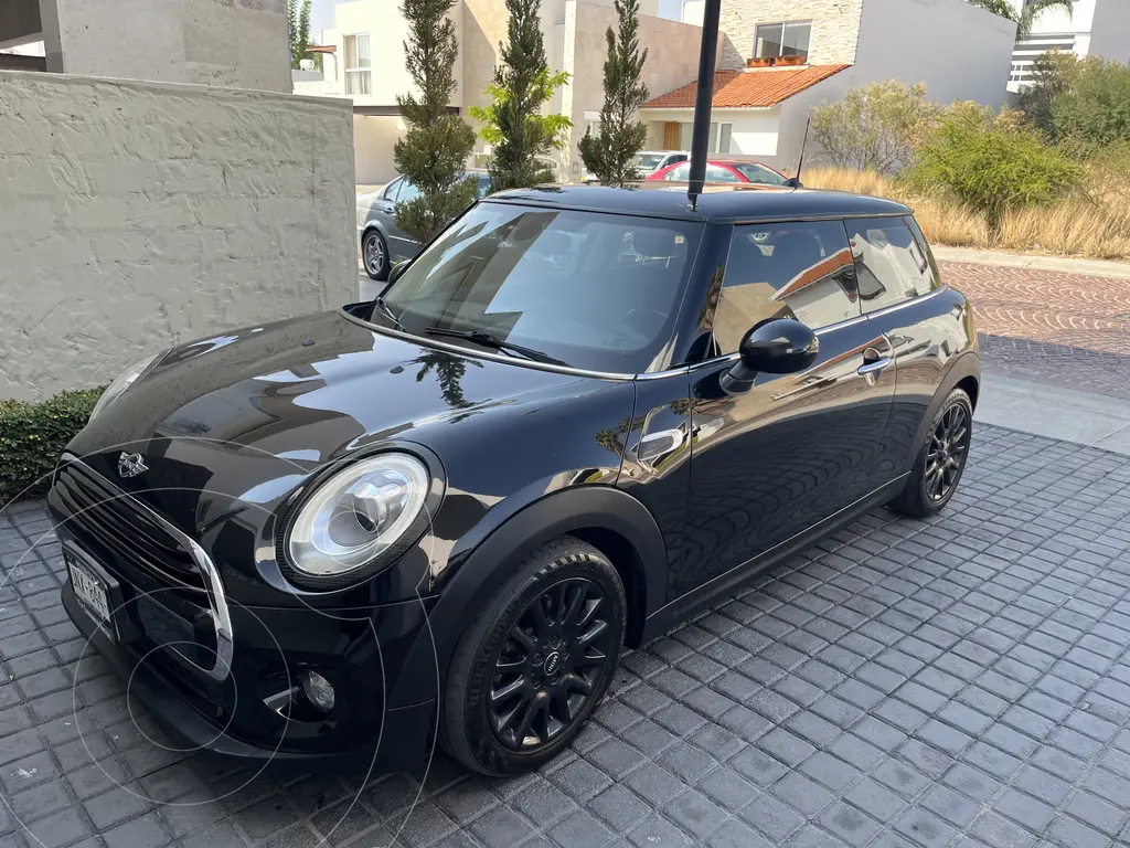 MINI Cooper Chili usado (2018) color Negro precio $330,000