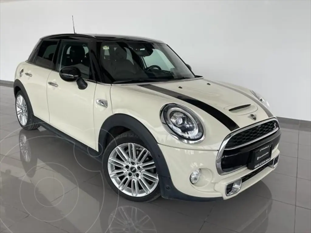 MINI Cooper Chili Conected Edition usado (2019) color Beige precio $409,000