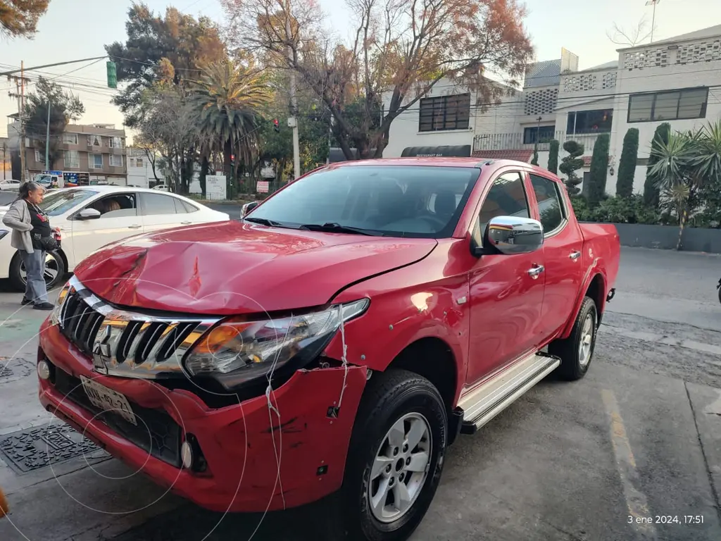 Mitsubishi L200 4x2 2.4L Cabina Doble usado (2016) color Rojo precio ...