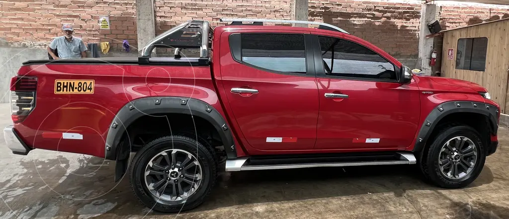 Mitsubishi L200 2.5L GLS TDi Doble Cabina Aut usado (2021) color Rojo ...