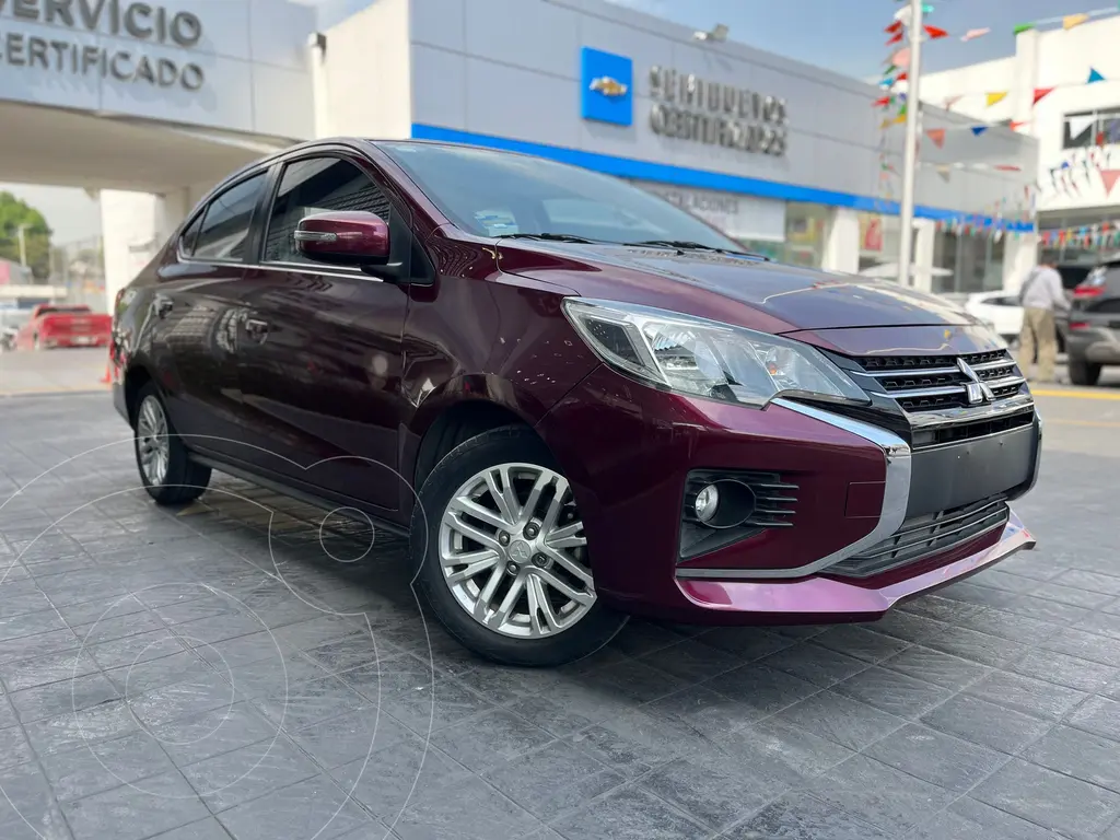 Mitsubishi Mirage G4 GLS usado (2021) color violeta oscuro precio $205,000