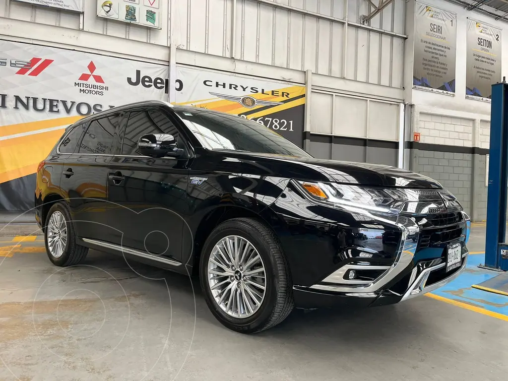 Mitsubishi Outlander PHEV Limited usado (2022) color Negro precio $637,000
