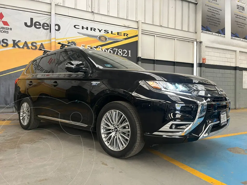Mitsubishi Outlander PHEV Limited usado (2022) color Negro precio $645,000