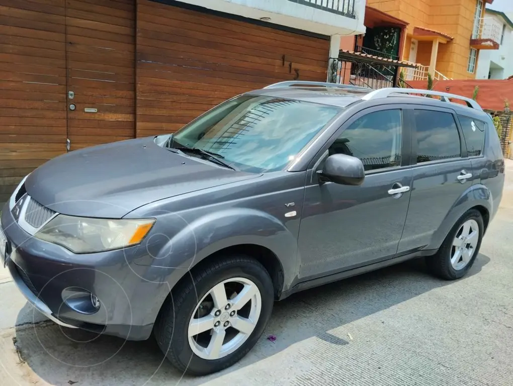 Mitsubishi Outlander 3.0L XLS usado (2008) color Gris Oscuro precio ...