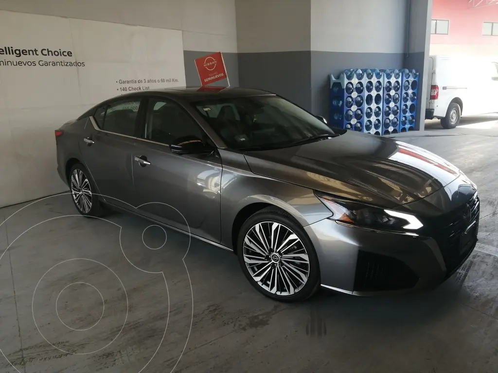 Nissan Altima Exclusive Turbo usado (2023) color Gris precio $550,000