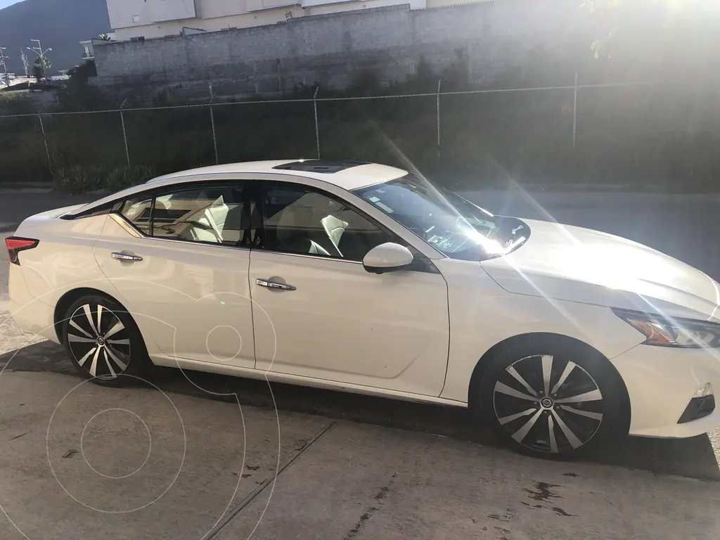 Nissan Altima Exclusive Turbo usado (2019) color Blanco precio $450,000