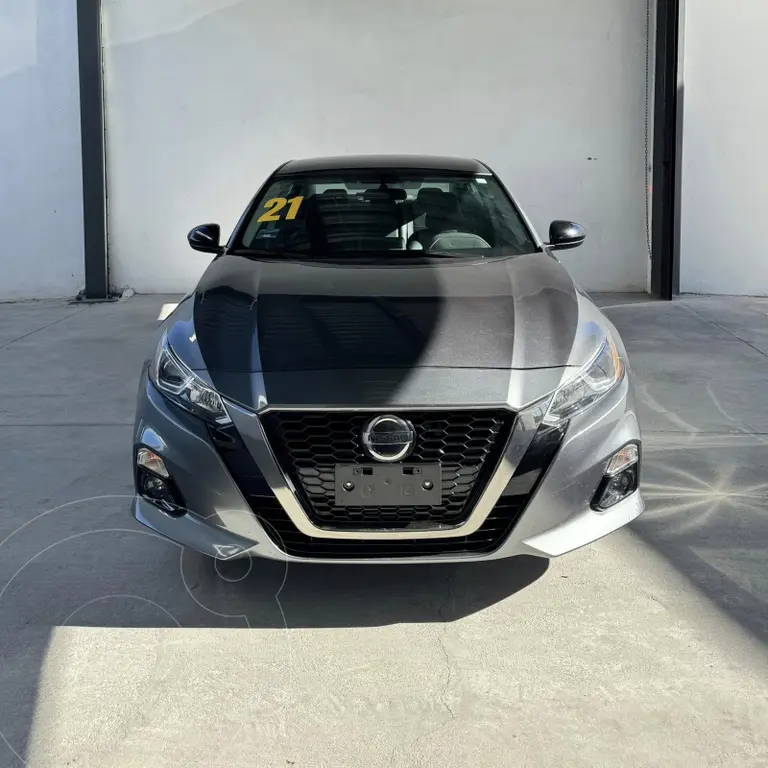 Nissan Altima 4 pts. SR, 2.0T, CVT, a/ac., VE del., RA-19 usado (2021) color GRIS OXFO precio ...