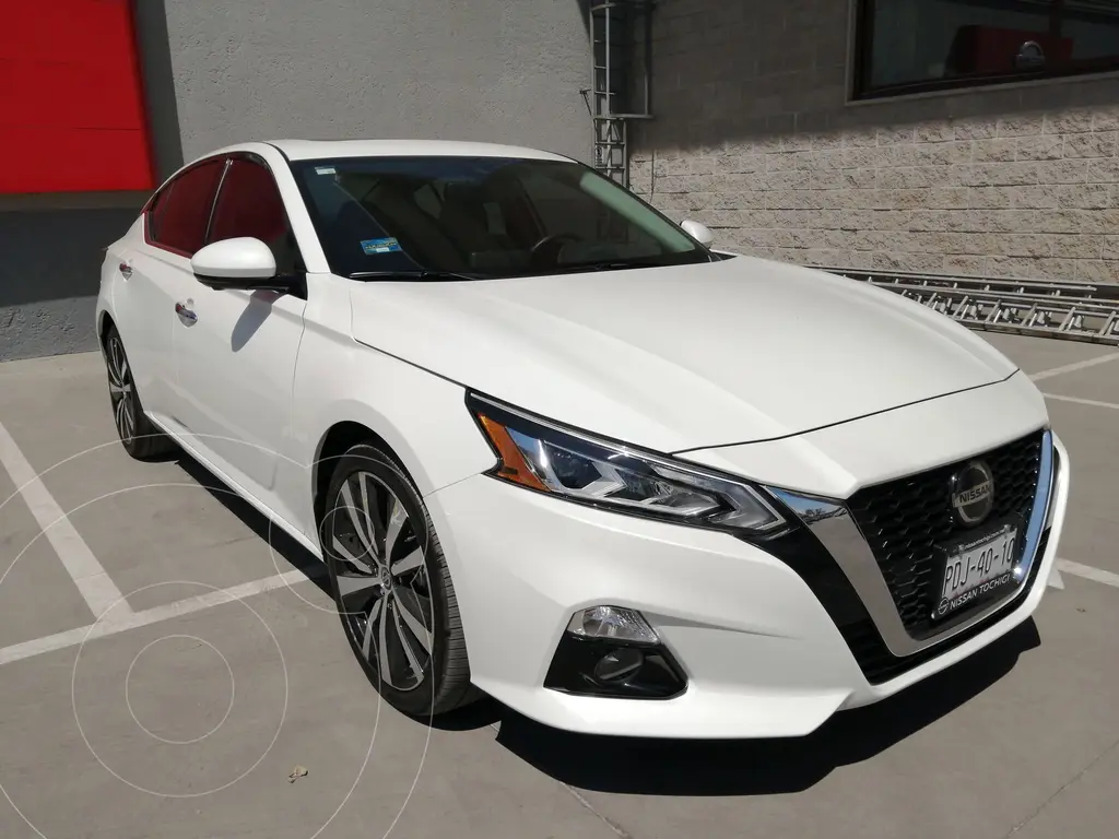 Nissan Altima Exclusive Turbo usado (2022) color Blanco precio $630,000