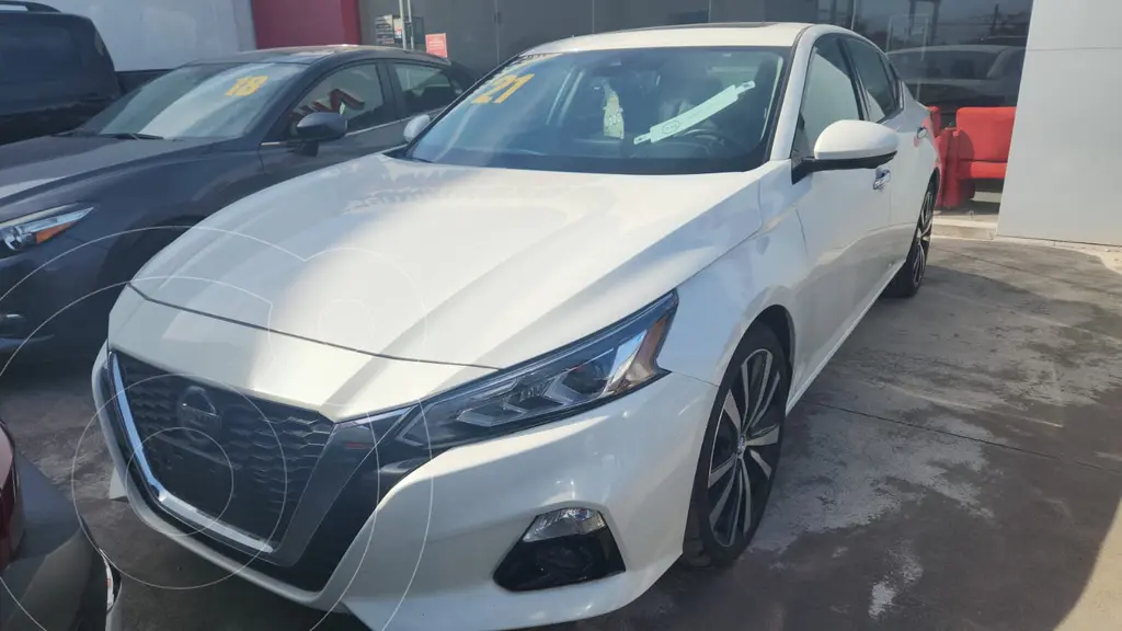 Nissan Altima Exclusive Turbo usado (2021) color Blanco precio $520,000