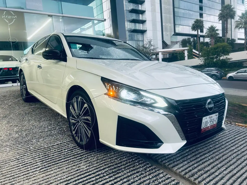 Nissan Altima Exclusive Turbo usado (2023) color Blanco precio $469,900