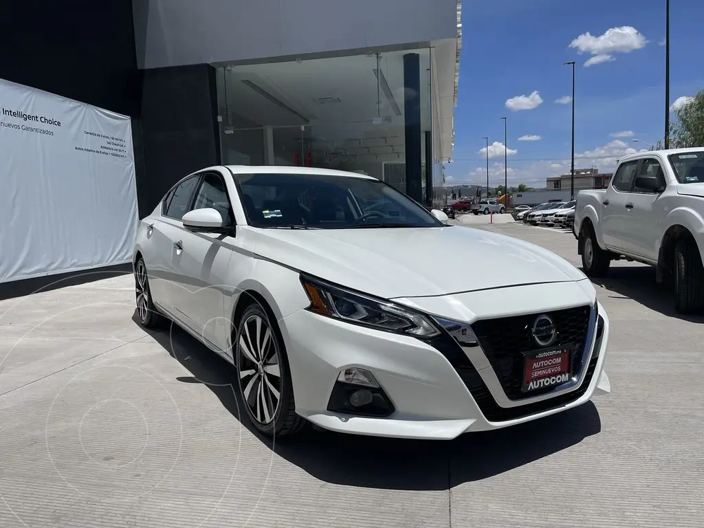Nissan Altima Exclusive Turbo usado (2021) color Blanco precio $585,098