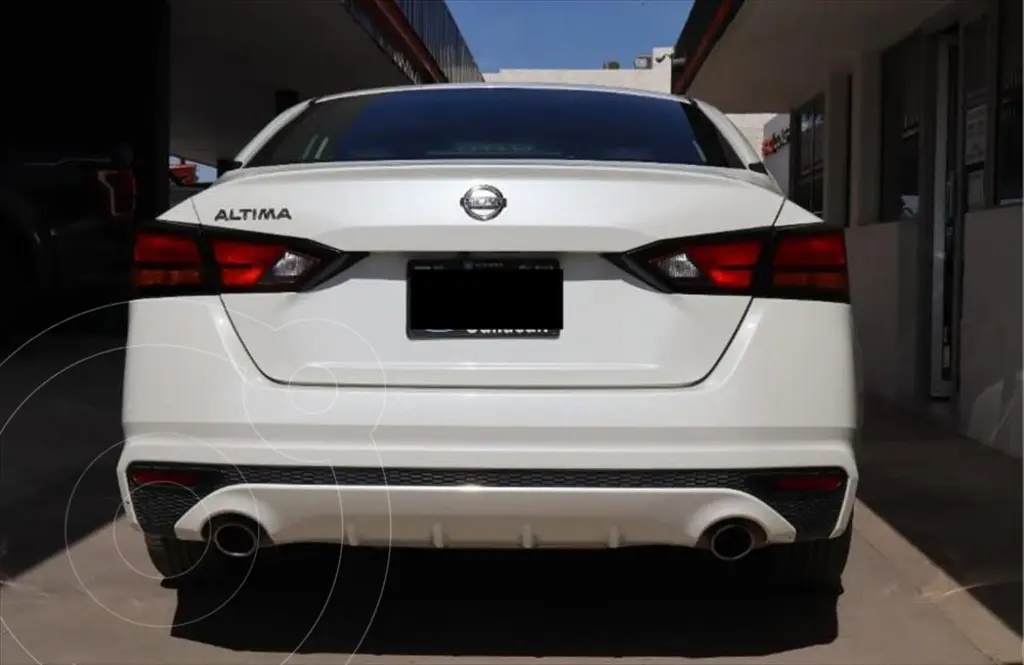 Nissan Altima Advance usado (2019) color Blanco precio $298,000