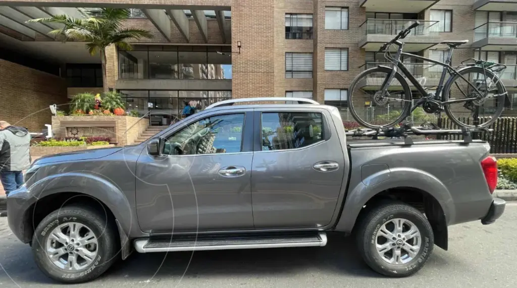 Nissan Frontier Pick Up 4x4 Diesel usado (2022) color Gris precio $189. ...