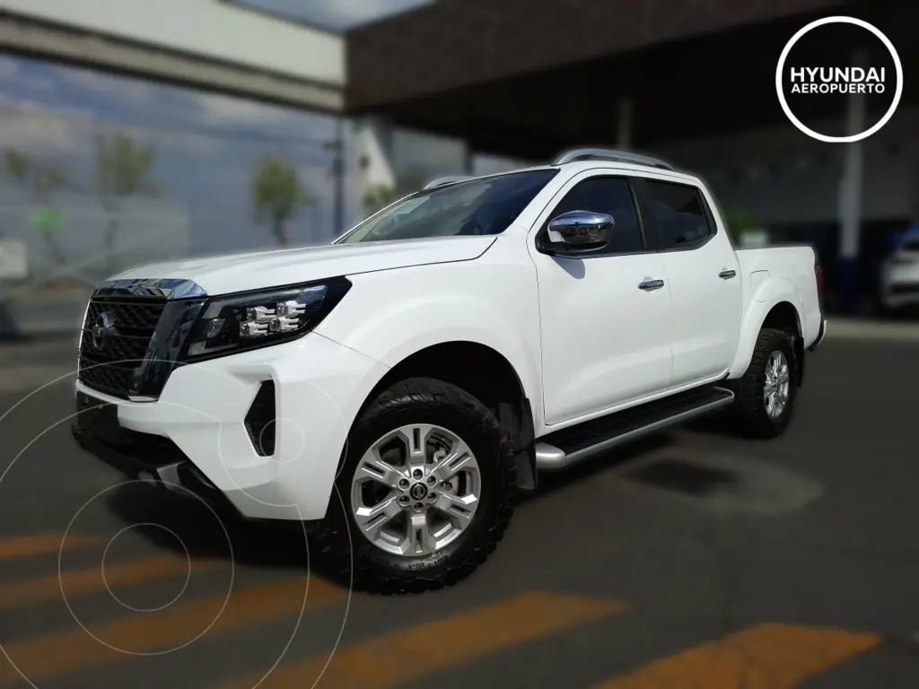 Nissan Frontier LE usado (2022) color Blanco precio $505,000