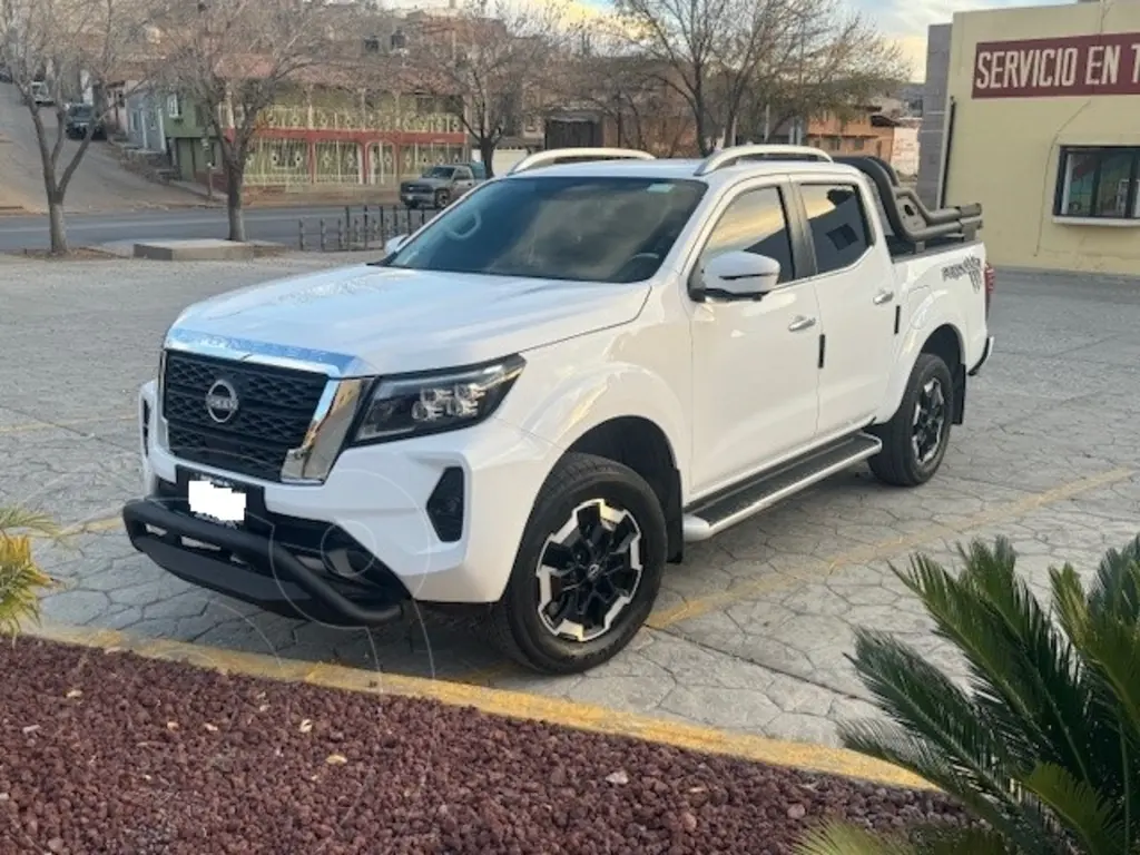 Nissan Frontier Le Aut Platinum Usado 2023 Color Blanco Precio 630 000
