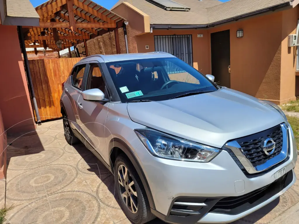Nissan Kicks 1.6L Sense usado (2018) color Gris Metalico precio $11.500.000