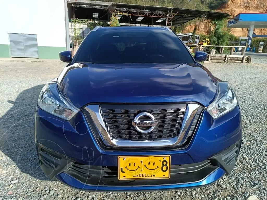 Nissan Kicks Sense usado (2021) color Azul Cobalto precio $76.000.000