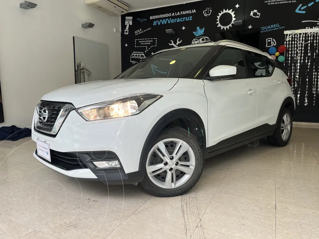 Nissan Kicks Sense usado (2018) color Blanco precio $329,000