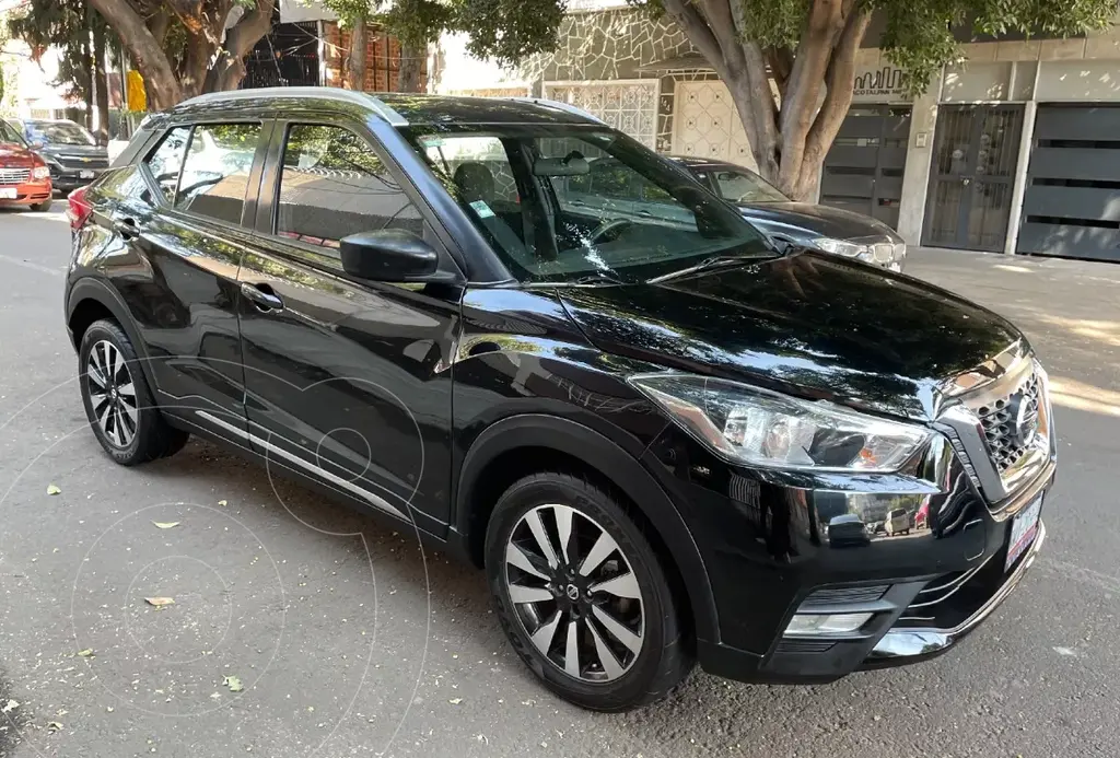 Nissan Kicks Sense usado (2018) color Negro precio $237,500