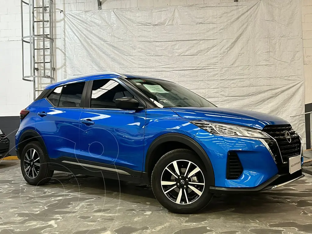 Nissan Kicks Advance usado (2024) color Azul precio $385,000