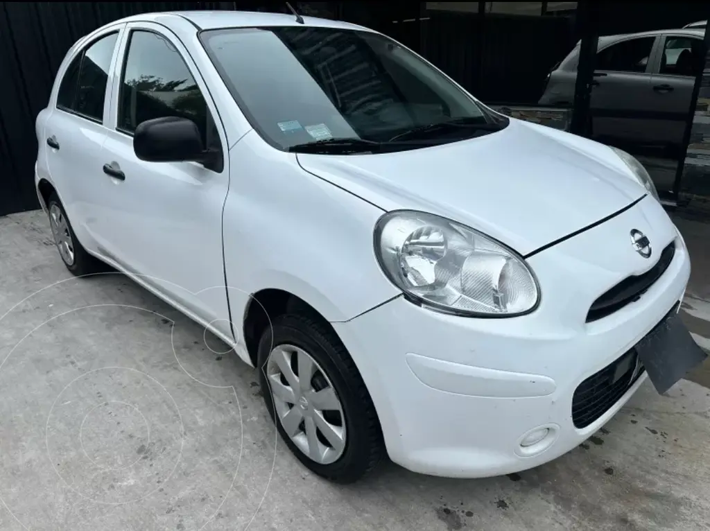 Nissan March Active usado (2015) color Blanco precio u$s9.000