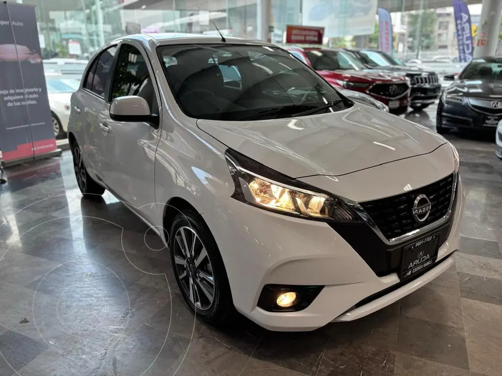Nissan March Exclusive usado (2023) color Blanco precio $289,000