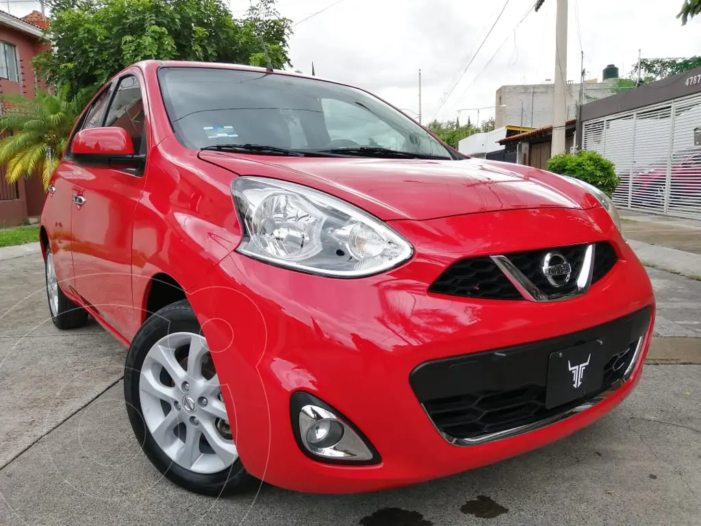 Nissan March Advance usado (2019) color Rojo precio $192,000