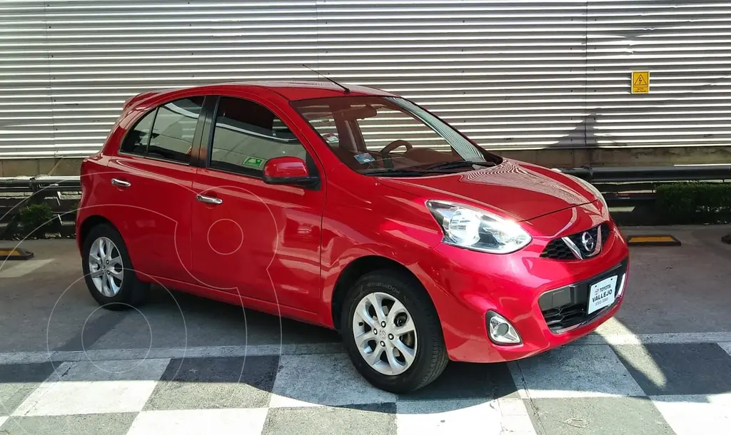 Nissan March Advance usado (2018) color Rojo precio $225,000