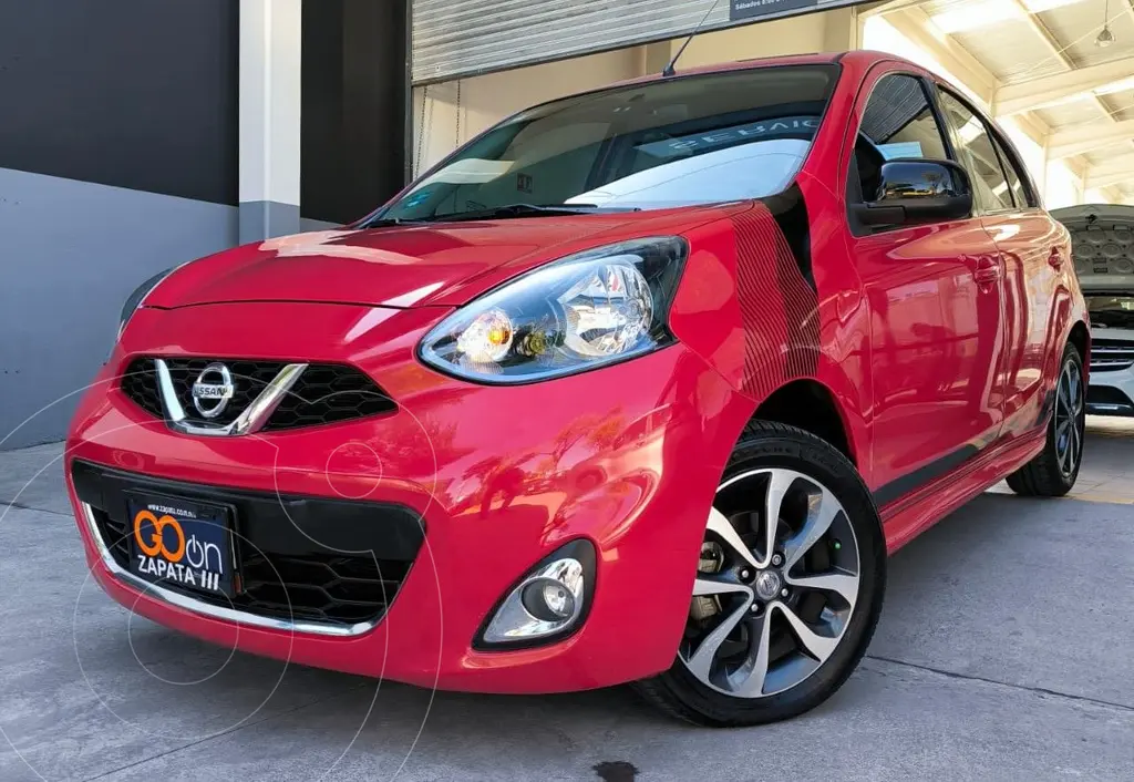 Nissan March SR NAVI usado (2016) color Rojo precio $190,000