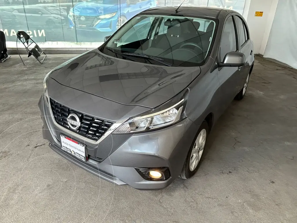 Nissan March Advance usado (2024) color Gris precio $259,800