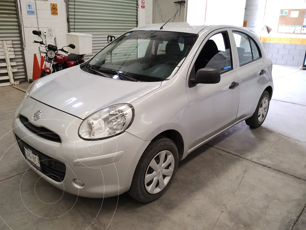 Nissan March Active usado (2019) color Plata precio $165,000