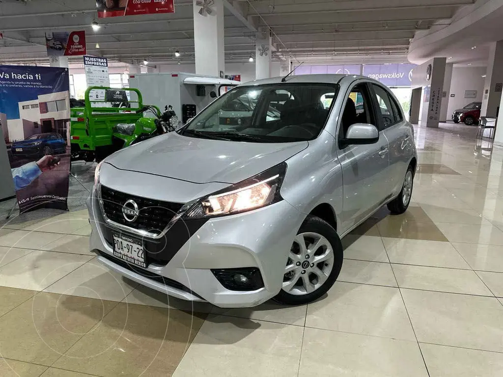 Nissan March Advance usado (2022) color Plata precio $275,000