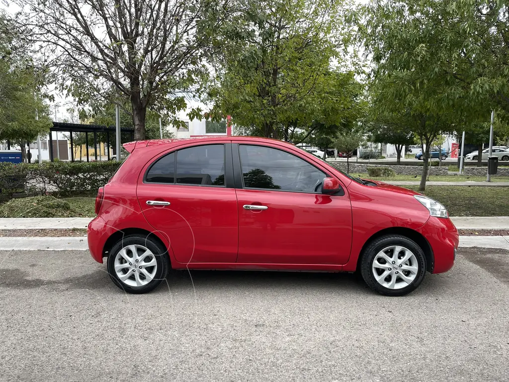 Nissan March Advance usado (2020) color Rojo precio $215,000