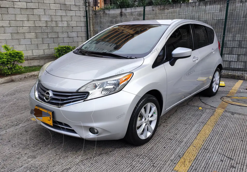 Nissan Note Advance Aut usado (2015) color Plata precio $46.000.000